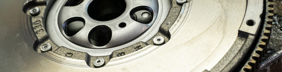 How to Remove Torque Converter Bolts From Flywheel - Auto Quarterly